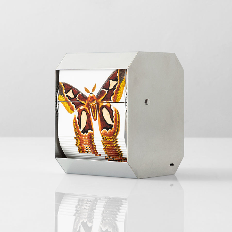 Flipbook Machine Atlas Moth